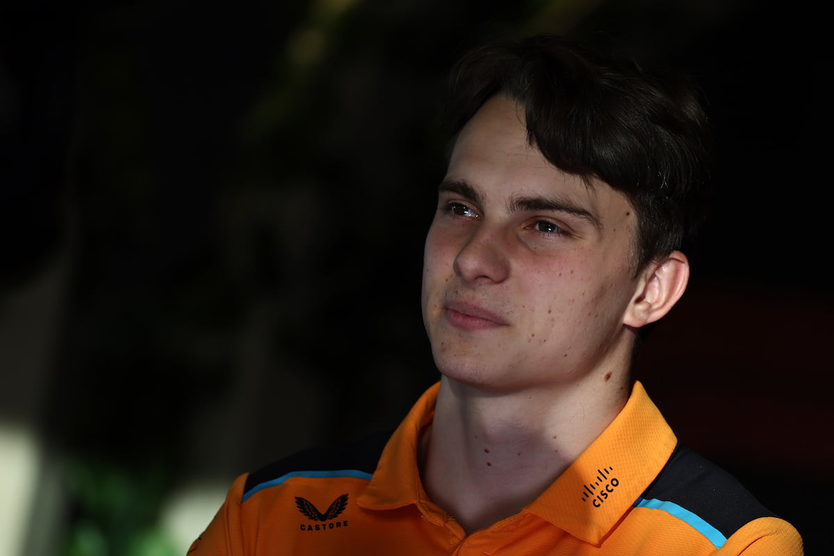 Piastri reveals ‘welcome to F1’ moment at Bahrain debut - Motorsport Week