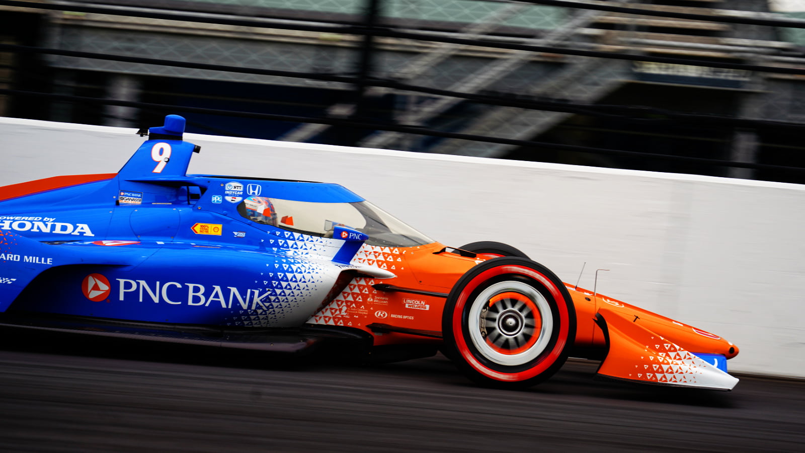 Dixon becomes IndyCar’s Ironman by making a statement at IMS ...