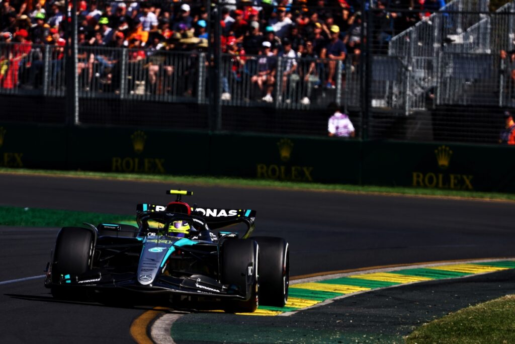 Mercedes unsure on Hamilton's 'catastrophic' F1 engine failure in ...