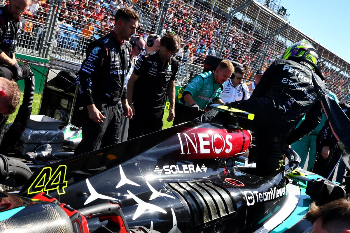 Hamilton's Australian GP Mercedes F1 engine unsalvageable - Motorsport Week