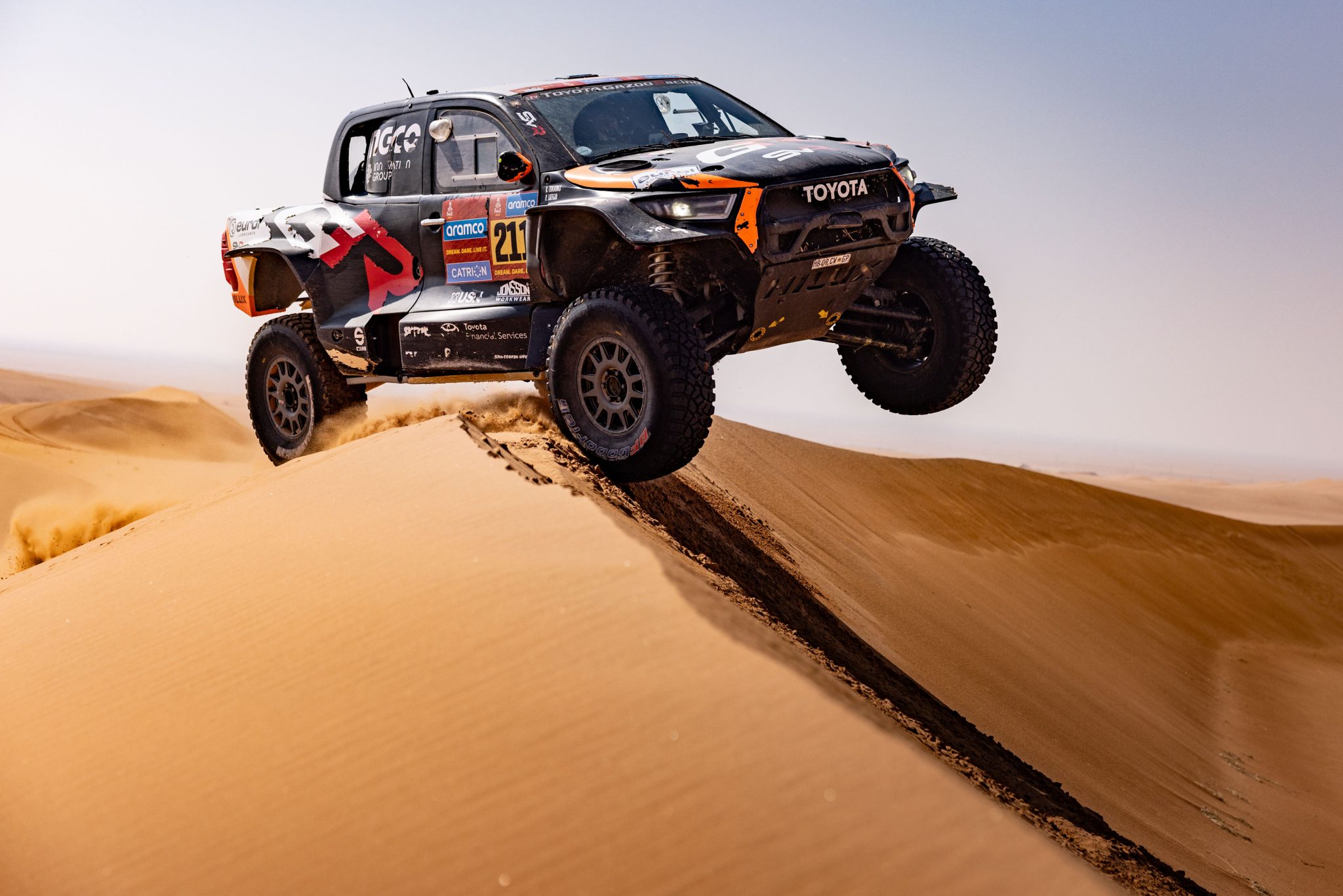Nani 'roams' through the dunes to stage win; Henk Lategan back in the ...