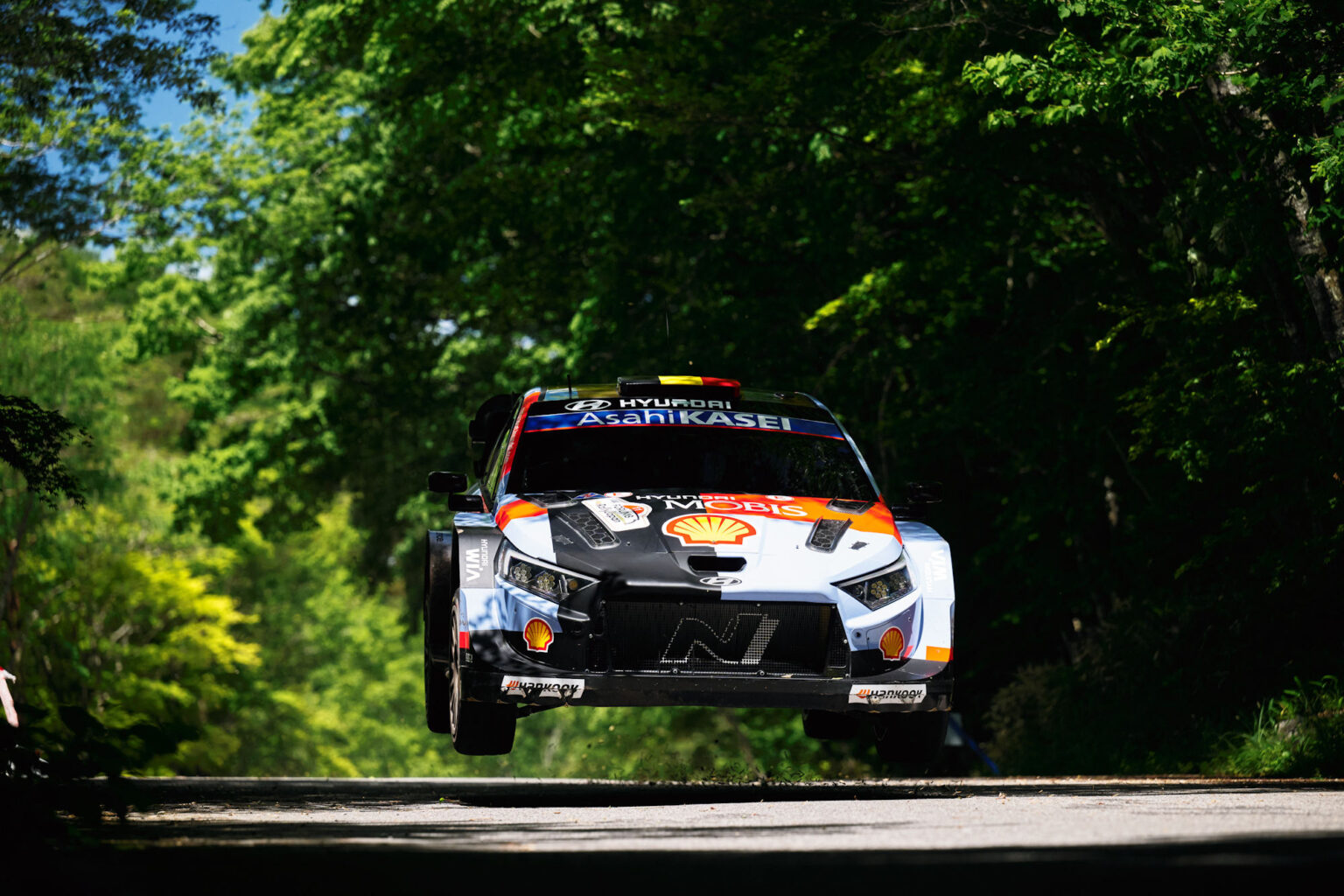 Elfyn Evans heads Toyota top four lockout on Rally Japan - Motorsport Week